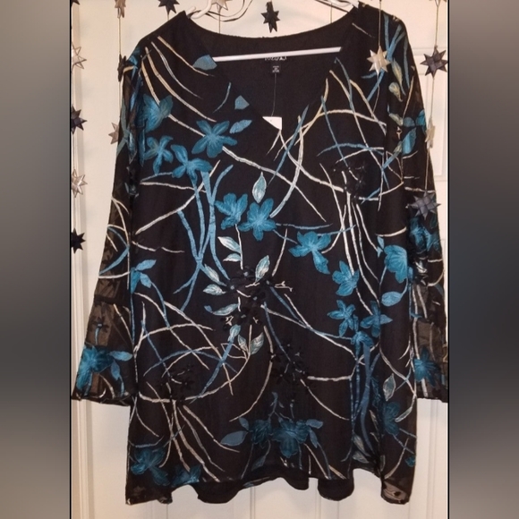 Roz & Ali | Tops | Roz Ali Top Blouse | Poshmark
